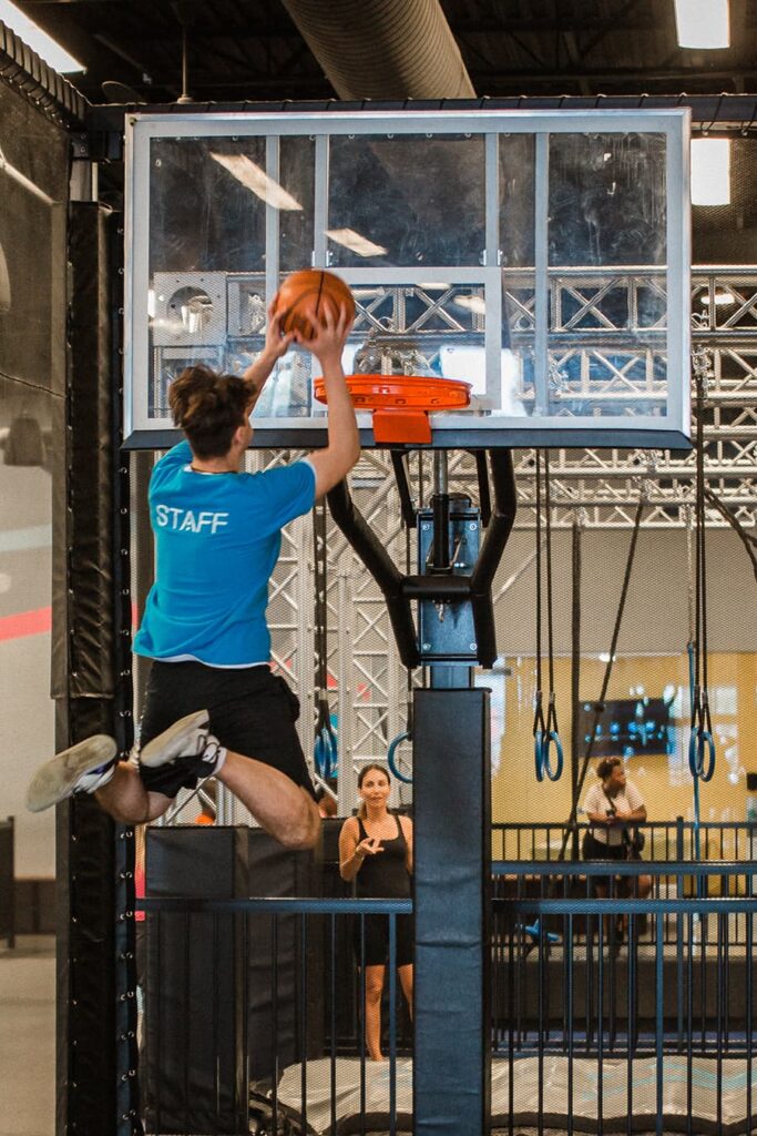 Contact Us - Elevation Trampoline Montréal